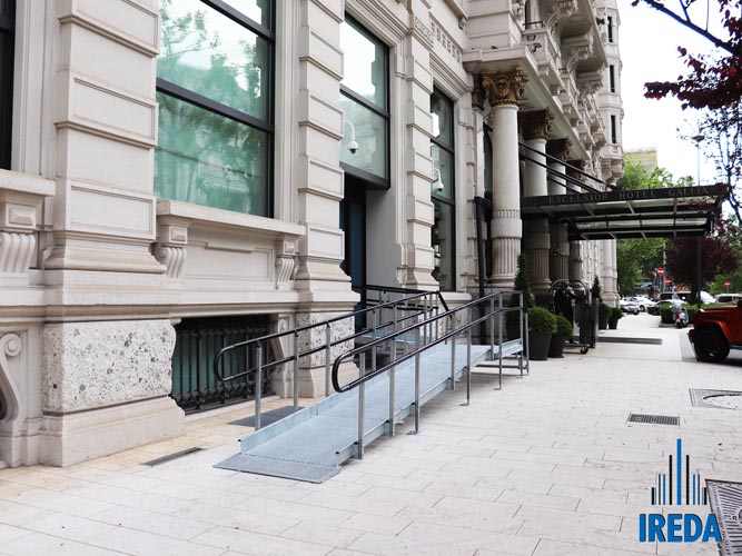 Rampe Modulari per Disabili Milano in Hotel di Lusso